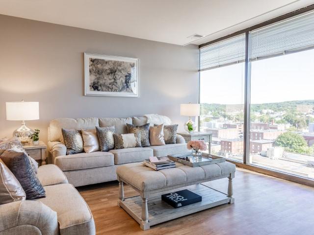 The Residence at 1000 Elm 3 Bedroom Apartment for Rent at 1000 Elm St, Manchester, NH 03101 Downtown Manchester