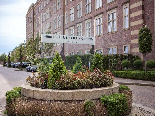 The Residence, Bishopthorpe Road. 2 bed apartment to rent £1,600 pcm £369 pw