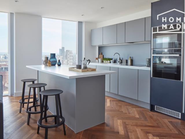 The Residences, West Tower, M15