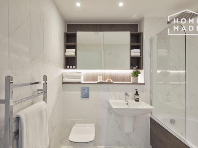 The Residences, West Tower, M15