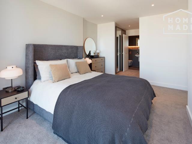 The Residences, West Tower, M15