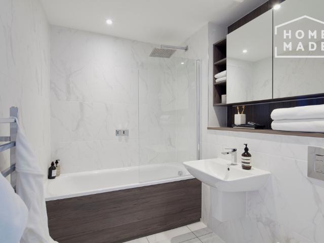 The Residences, West Tower, Deansgate Square M15, 1 bed flat to rent, £1,475 pcm | PrimeLocation