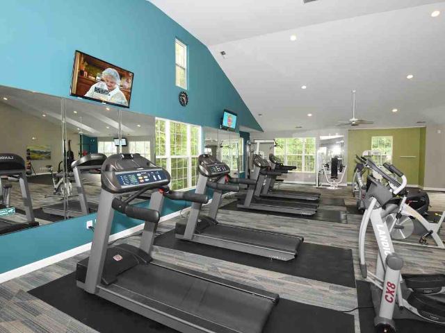 The Residences at Town Center 1 Bedroom Apartment for Rent at 2591 Venturi House, Columbus, OH 43219 Somerset