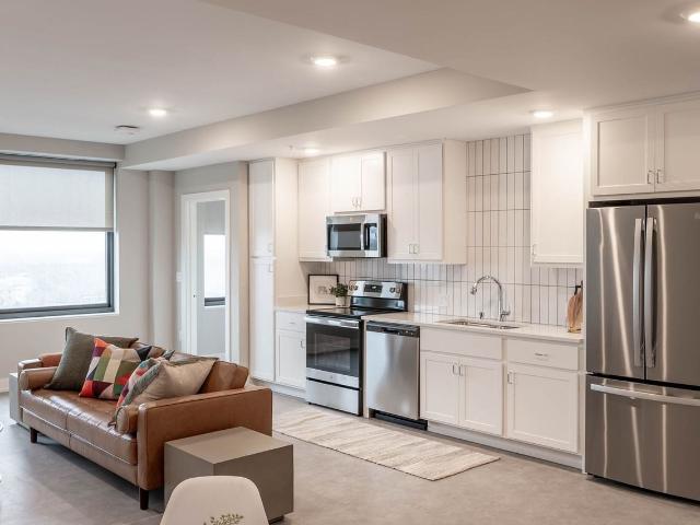 The Residences at Zuelke – Downtown Appleton Living 1 Bedroom Apartment for Rent at 105 W College Ave, Appleton, WI 54911 Downtown Appleton