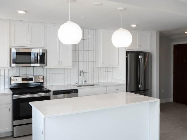 The Residences at Zuelke – Downtown Appleton Living 1 Bedroom Apartment for Rent at 105 W College Ave, Appleton, WI 54911 Downtown Appleton