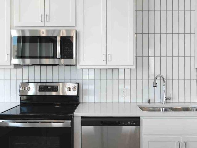 The Residences at Zuelke – Downtown Appleton Living 2 Bedroom Apartment for Rent at 105 W College Ave, Appleton, WI 54911 Downtown Appleton