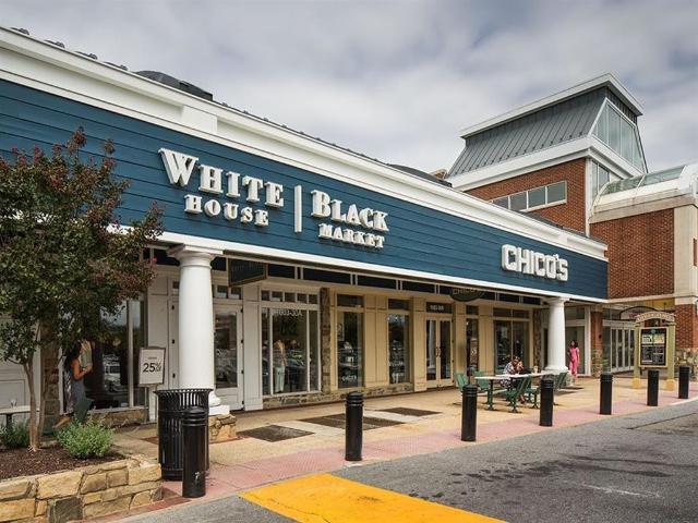 The Residences at Congressional Village 2 Bedroom Apartment for Rent at 198 Halpine Rd, Rockville, MD 20852 Central Rockville