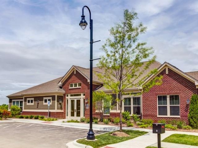 The Residences of Orland Park Crossing 2 Bedroom Apartment for Rent at 9510 W 140th St, Orland Park, IL 60462