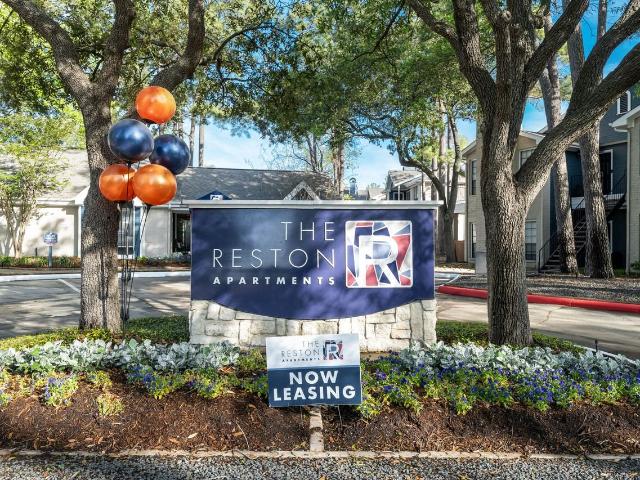The Reston Apartments 1 Bedroom Apartment for Rent at 808 Gladstell Rd, Conroe, TX 77304