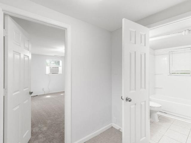 The Ritz 2 Bedroom Apartment for Rent at 1752 13th Ct S, Birmingham, AL 35205 Five Points South