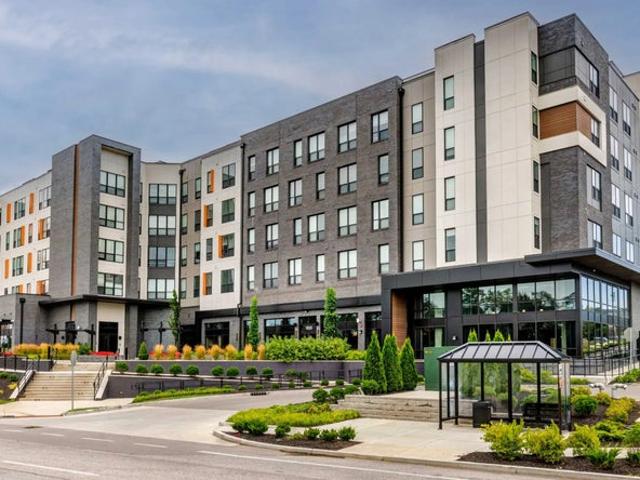 The Rive Apartment Complex Room for Sublease/relet