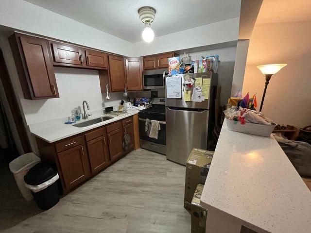 The Riverwood Apartments 2 Bedroom Apartment for Rent at 1200 E Singer Cir, Milwaukee, WI 53212 Riverwest