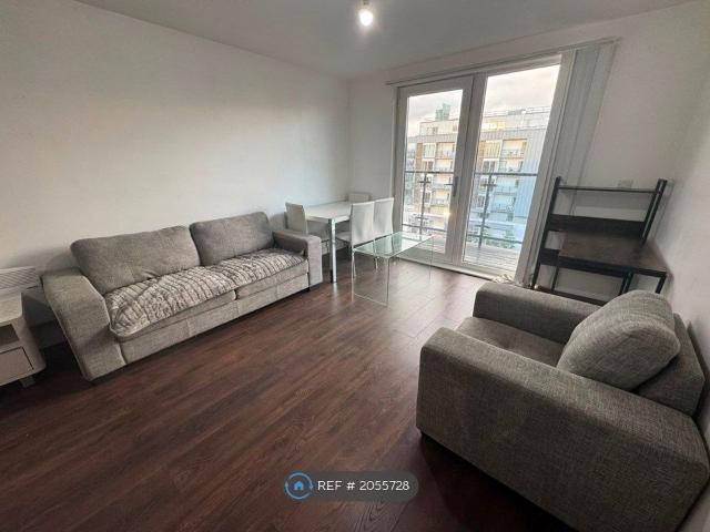 The Riverside, Salford M5, 2 bed flat to rent, £1,350 pcm | PrimeLocation