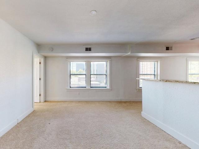 The Richelieu 2 Bedroom Apartment for Rent at 405 E Armour Blvd, Kansas City, MO 64109 Central Hyde Park