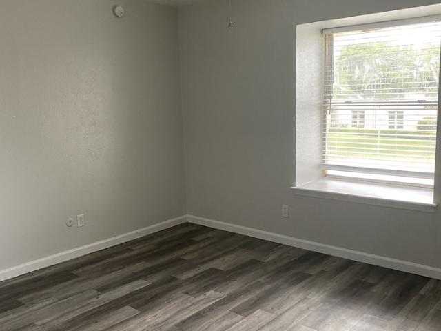 The Ridgmar Oaks Apartments 2 Bedroom Apartment for Rent at 2409 Ridgmar Plz, Fort Worth, TX 76116 Ridgmar