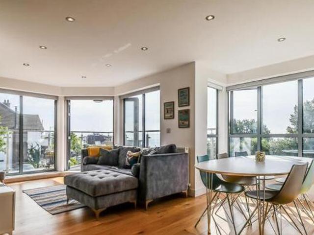 The Ridgeway, Chalkwell, 2 Bedroom Apartment