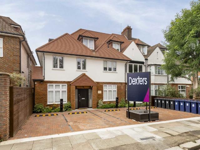 The Ridgeway, Golders Green NW11, 2 bed flat to rent, £2,900 pcm | PrimeLocation