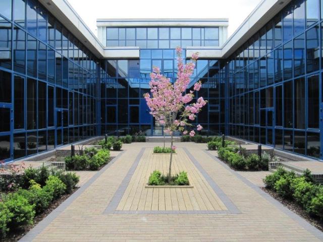 The Ridgeway, Iver, Buckinghamshire SL0, 3 bed flat to rent, £1,495 pcm | PrimeLocation
