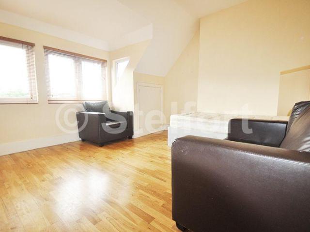 The Ridgeway, London, NW11 2 bed flat to rent £1,842 pcm £425 pw