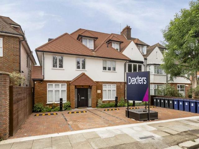 The Ridgeway, London NW11 2 bed flat to rent £2,900 pcm £669 pw