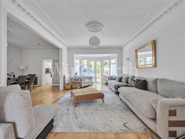 The Ridgeway, London NW11, 4 bed semi detached house to rent, £4,750 pcm | PrimeLocation