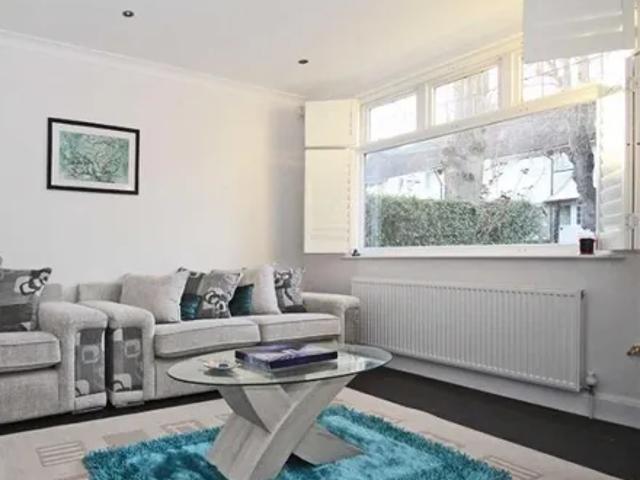 The Ridgeway, London, W3 8LN, United Kingdom | 3 bed house for rent #140654854 | Rentberry