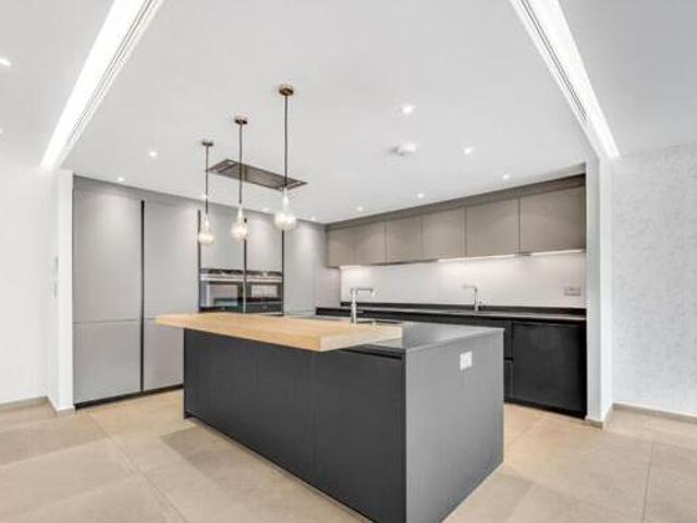 The Ridgeway, London, 6 Bedroom Detached