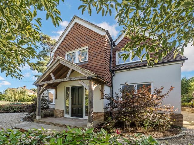 The Ridgeway, Lightwater GU18, 3 bed detached house to rent, £3,250 pcm | PrimeLocation