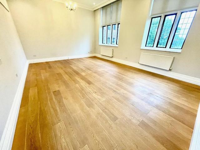 The Ridgeway, Mill Hill NW7, 2 bed flat to rent, £3,000 pcm | PrimeLocation