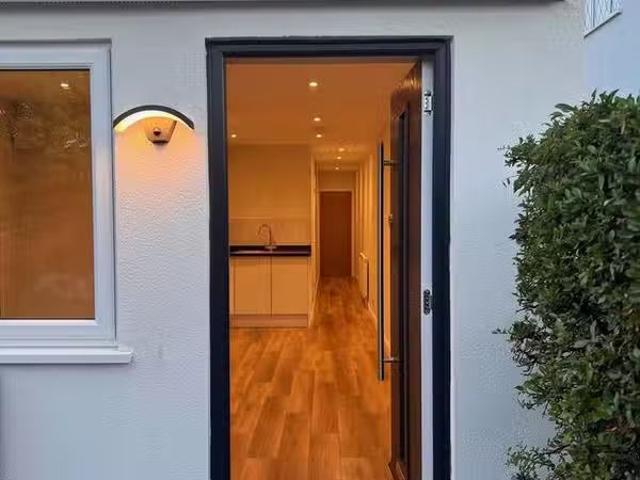 The Ridgeway, Tonbridge 1 bed semi detached bungalow to rent.