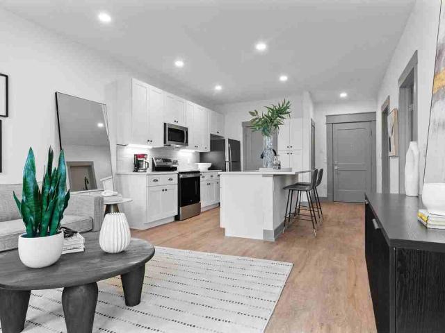 The Ridge 2 Bedroom Apartment for Rent at 6020 Montgomery Rd, Cincinnati, OH 45213 Pleasant Ridge