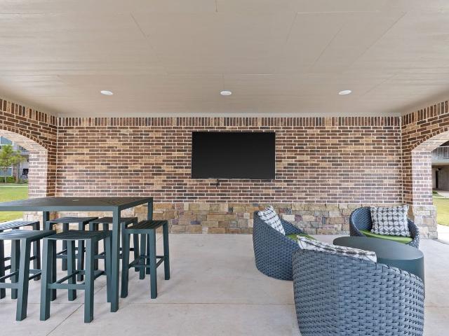 The Ridge @ 66 3 Bedroom Apartment for Rent at 4300 Caravel Dr, Oklahoma City, OK 73099 Stonebridge West