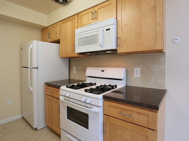 The Ridge Apartments 2 Bedroom Apartment for Rent at 7949 Ridge Ave, Philadelphia, PA 19128 Roxborough