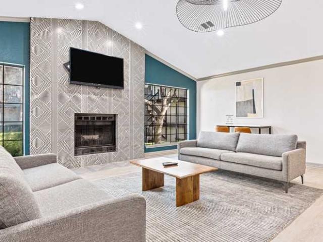 The Ridge on 161 Apartments 2 Bedroom Apartment for Rent at 3700 Valley View Ln, Irving, TX 75062