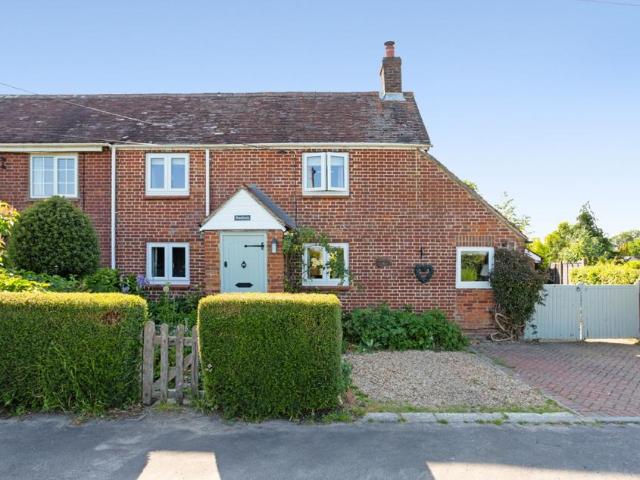 The Ridge Salisbury SP5 3 bed semi detached house to rent £2,050 pcm £473 pw