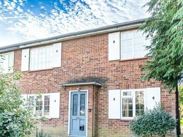 The Ridge, Surbiton, 2 Bedroom Maisonette