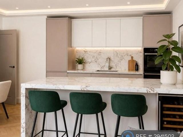 The Ridge Way, South Croydon, CR2 3 bed flat to rent £2,825 pcm £652 pw