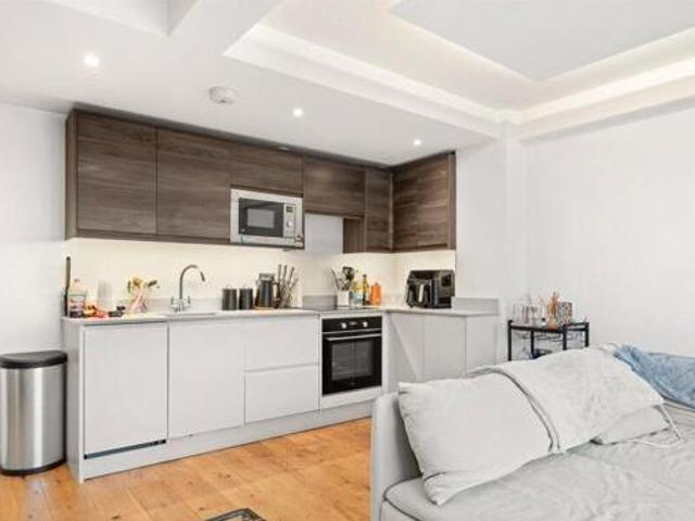 The Ring, Bracknell, 1 Bedroom Apartment