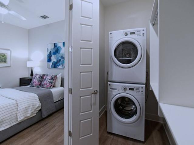 The Rise Apartments A2 1Bed/1Bath