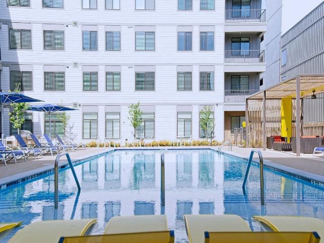 The Rise Apartments Studio Apartment for Rent at 420 Monroe Ave, Memphis, TN 38103 New Pathways