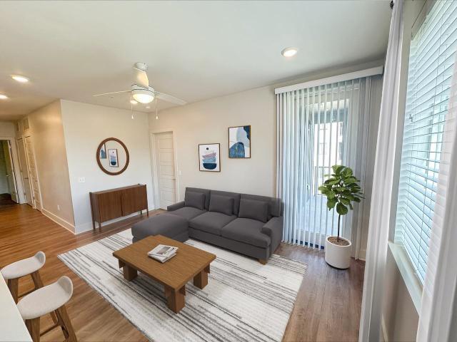 The Rise Apartments 1 Bedroom Apartment for Rent at 420 Monroe Ave, Memphis, TN 38103 New Pathways