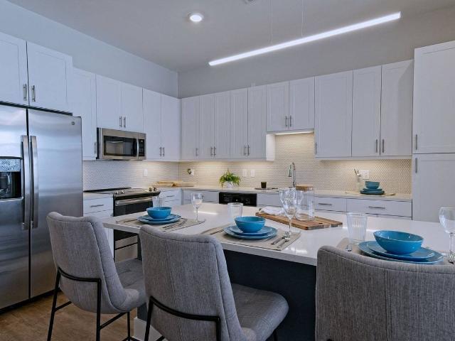 The Rise Apartments 2 Bedroom Apartment for Rent at 420 Monroe Ave, Memphis, TN 38103 New Pathways