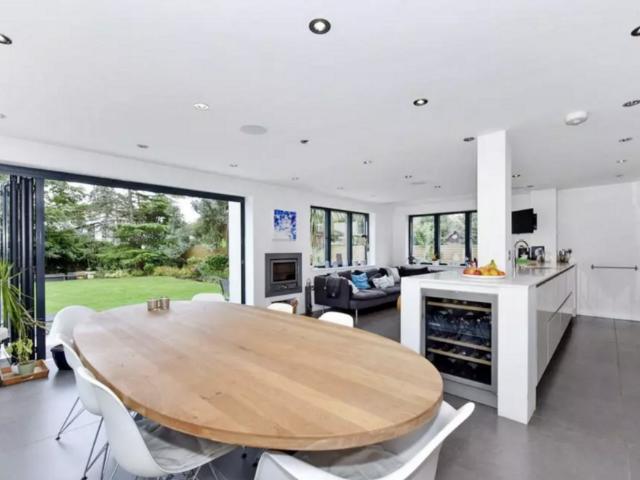 The Rushes, Maidenhead 5 bed detached house to rent £7,500 pcm £1,731 pw