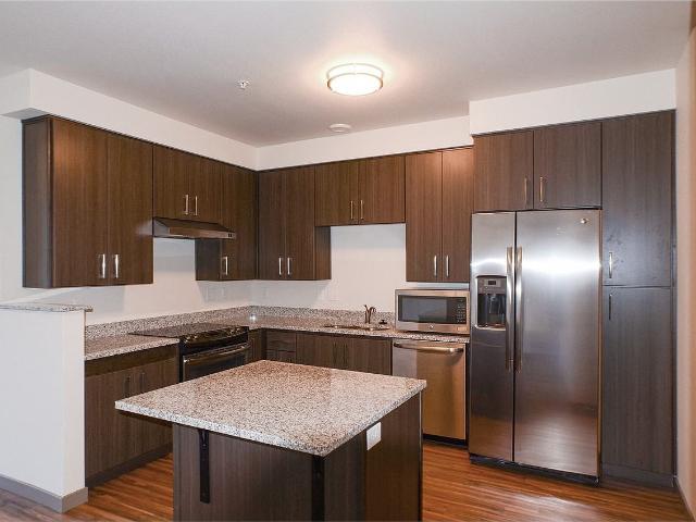 The Russell by Trion Living 2 Bedroom Apartment for Rent at 2621 Ne 7th Ave, Portland, OR 97212 Eliot