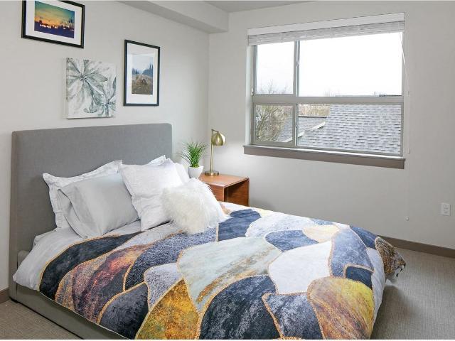 The Russell by Trion Living Studio Apartment for Rent at 2621 Ne 7th Ave, Portland, OR 97212 Eliot