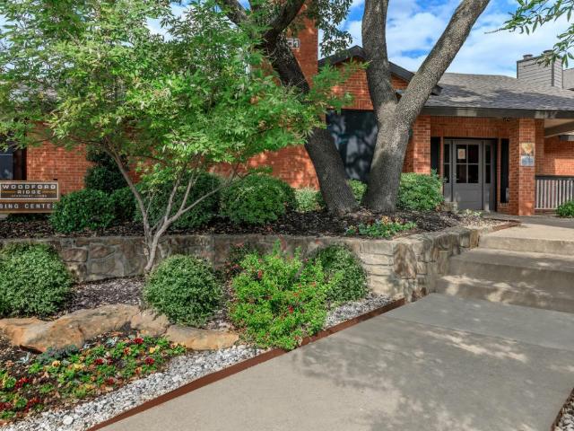 The Woodford 2 Bedroom Apartment for Rent at 6001 Oakland Hills Dr, Fort Worth, TX 76112 Woodhaven