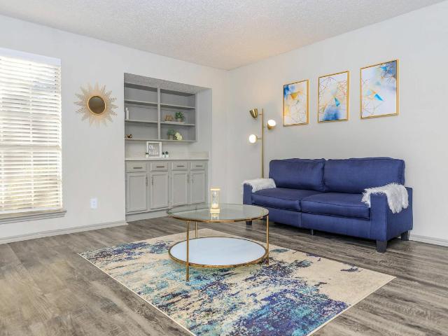 The Woodford 2 Bedroom Apartment for Rent at 6001 Oakland Hills Dr, Fort Worth, TX 76112 Woodhaven