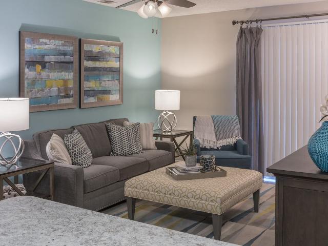 The Woodlands Apartments 3 Bedroom Apartment for Rent at 604 Laurel Cove Ct, Orlando, FL 32825