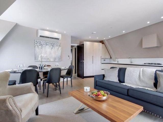 The Woodlands, Golders Green, London NW11, 3 bed flat to rent, £3,200 pcm | PrimeLocation