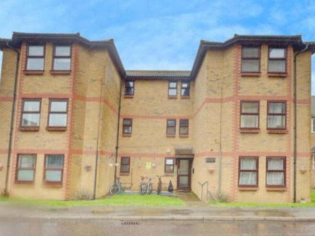 The Woodlands, Southend on sea, 1 Bedroom Flat